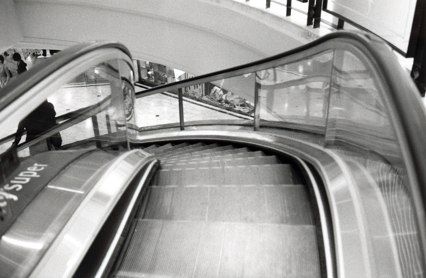 Curved escalator at Times Square, Causeway Bay, 11 April 1997 | Hong ...